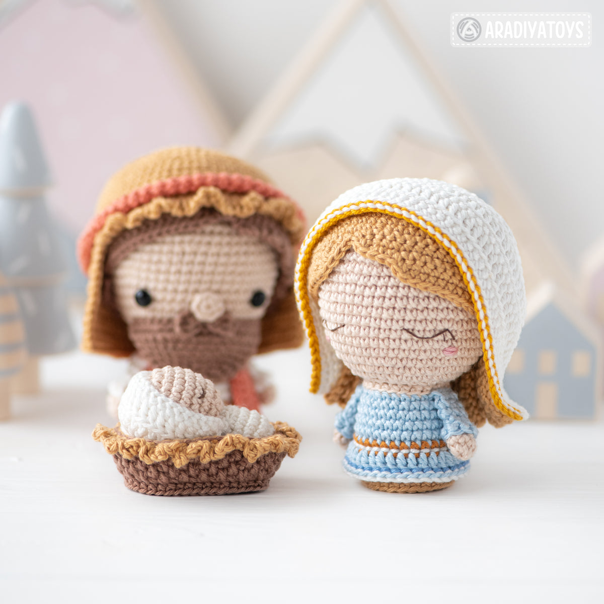 Mini Nacimiento de la colección “Minis de AradiyaToys” Patrón de Belén